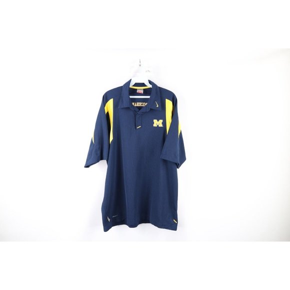 Nike | Shirts | Vintage Nike Large Travis Scott Mini Swoosh University ...